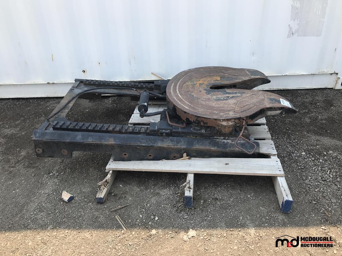 Holland Heavy Duty 5th Wheel Slider