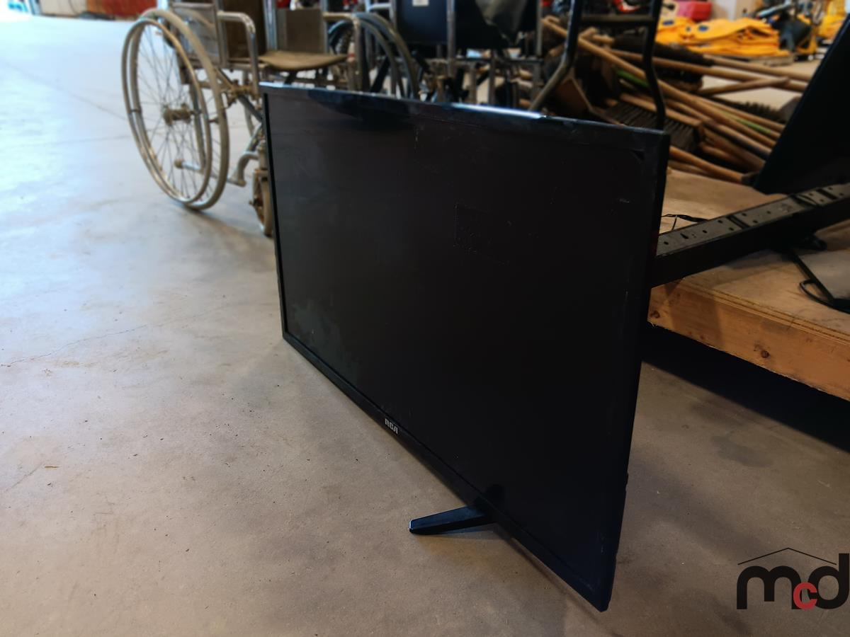 32" RCA TV, Computer Monitors & Sony Soundbar