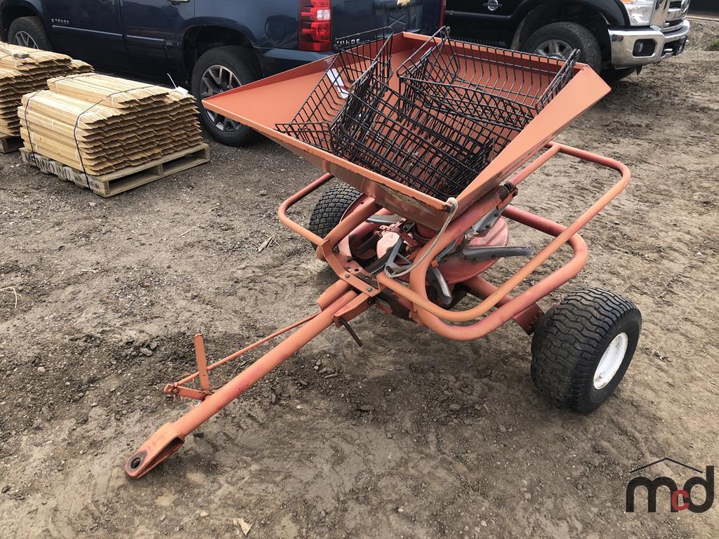 Lely Pull Broadcast Spreader