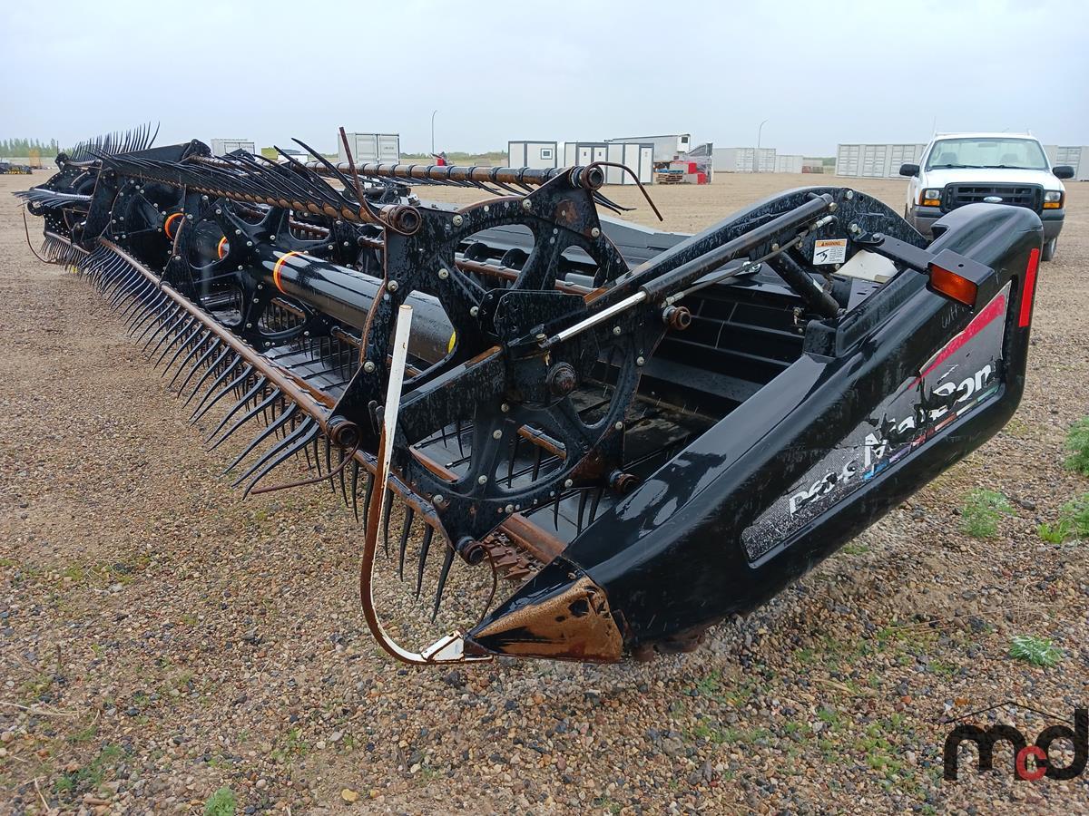 2008 MacDon Combine Header