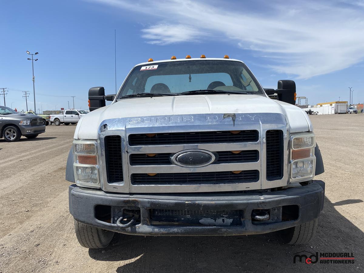 2009 Ford F550 Super Duty Cab & Chassis Truck