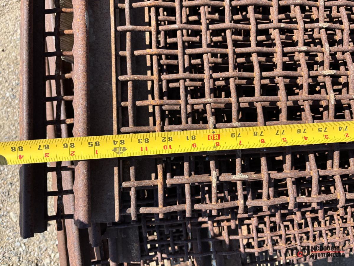 (3) Stacks Assorted Screens