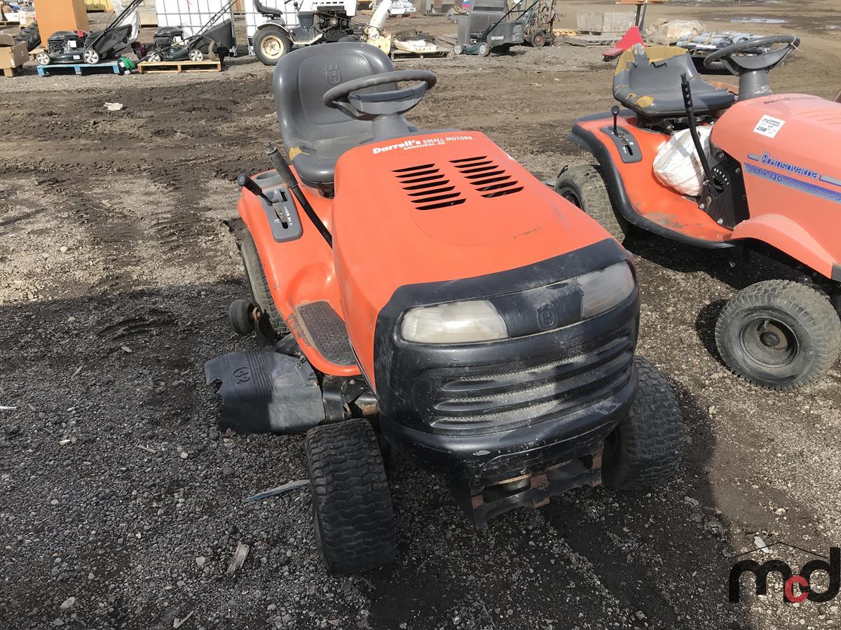 Husqvarna YTH2042 Lawn Tractor (Non Runner)