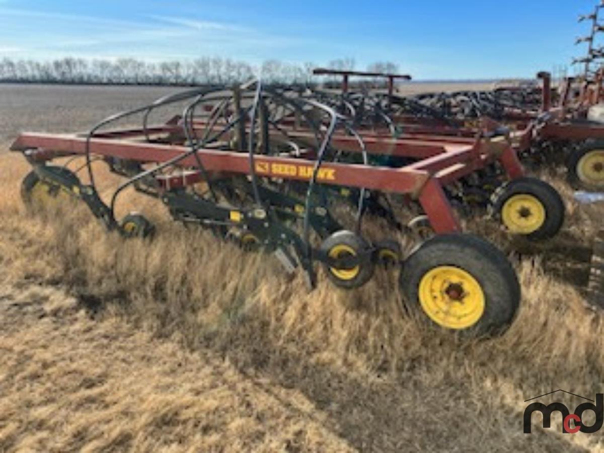 2006 6012 Seed Hawk Air Drill & 2011 500 Seed Hawk Air Tank