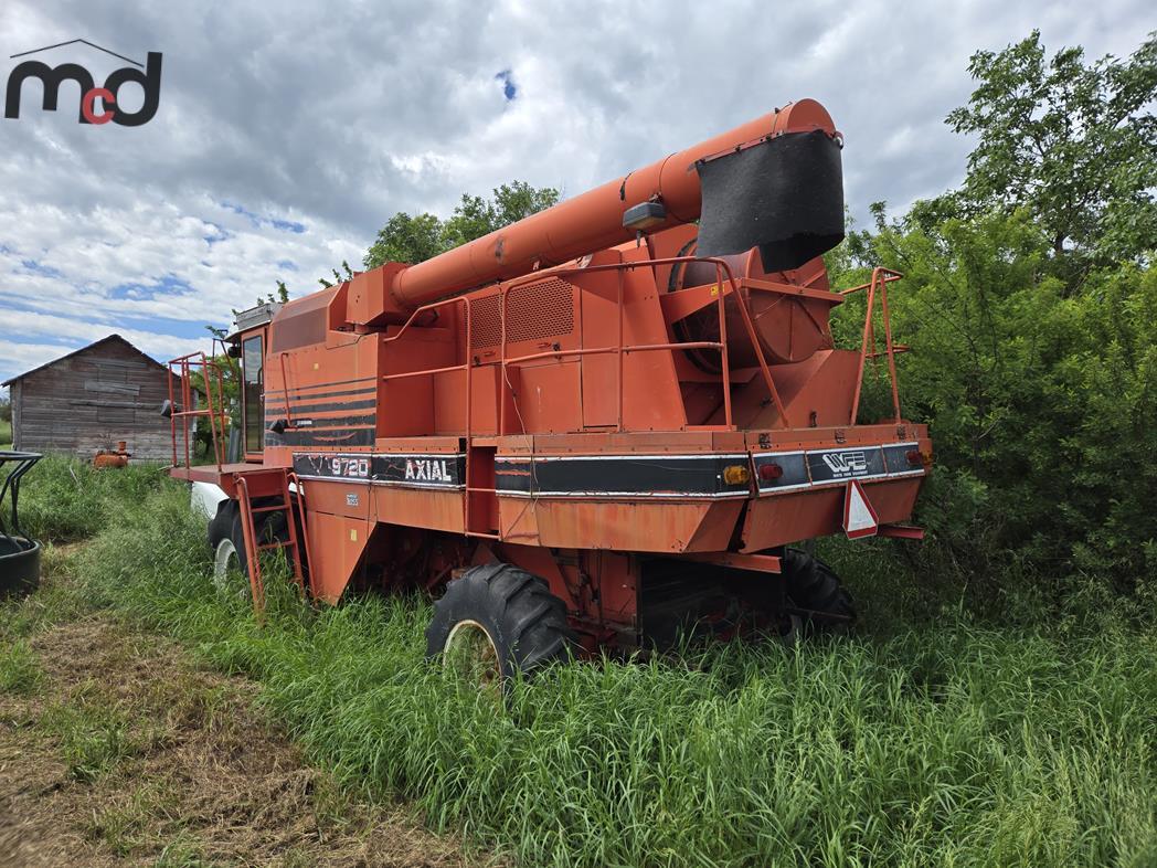 White 9720 Combine (Non Runner)