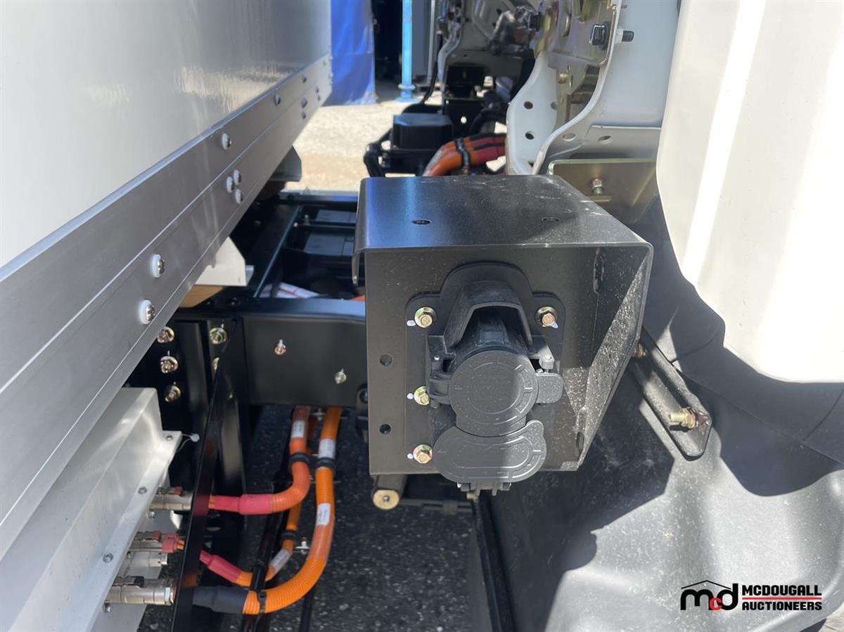 2024 VMC 1200 Electric Class 3 S/A Van Truck (Unused)