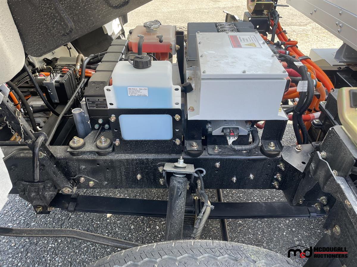 2024 VMC 1200 Electric Class 3 S/A Van Truck (Unused)