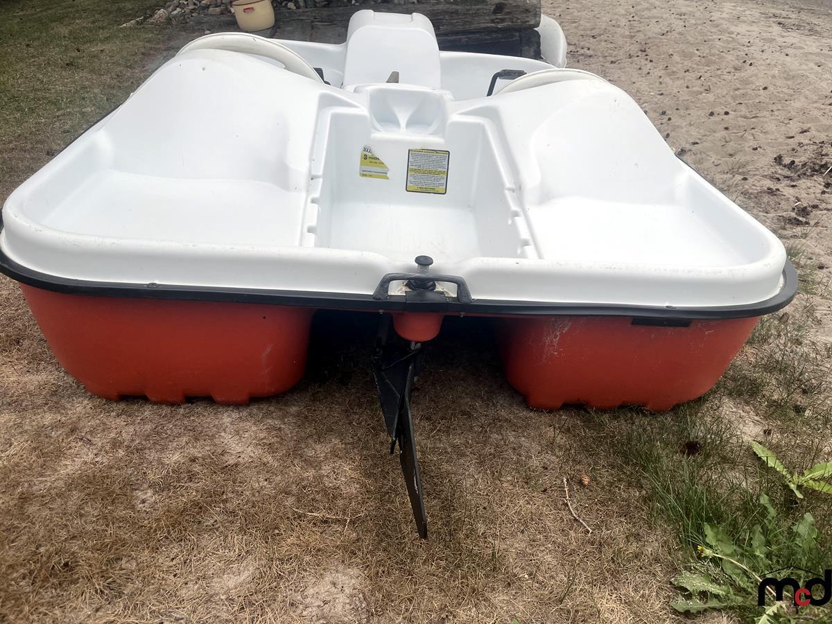 Coleman 2-Seater Paddle Boat