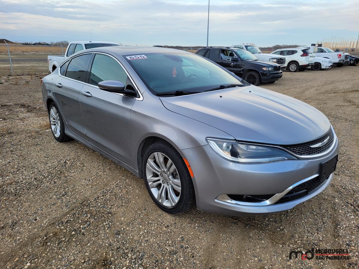 IMPOUND UNIT: 2016 Chrysler 200c Car (Non-Runner)