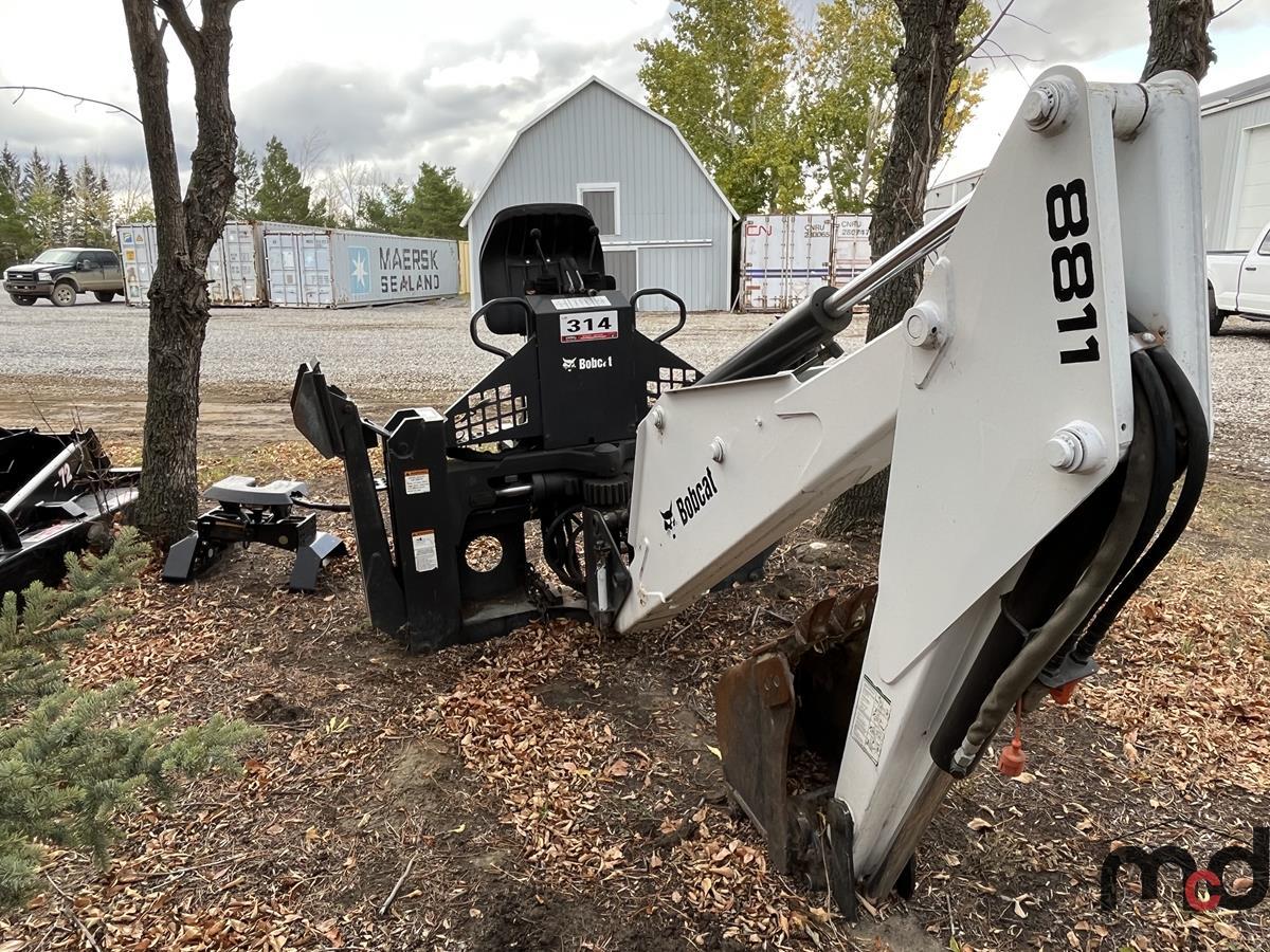 Bobcat 8811 Backhoe Attachment