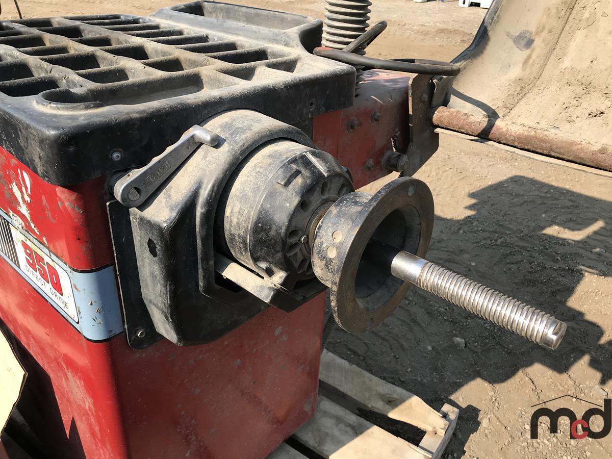 Coats 950 Wheel Balancer