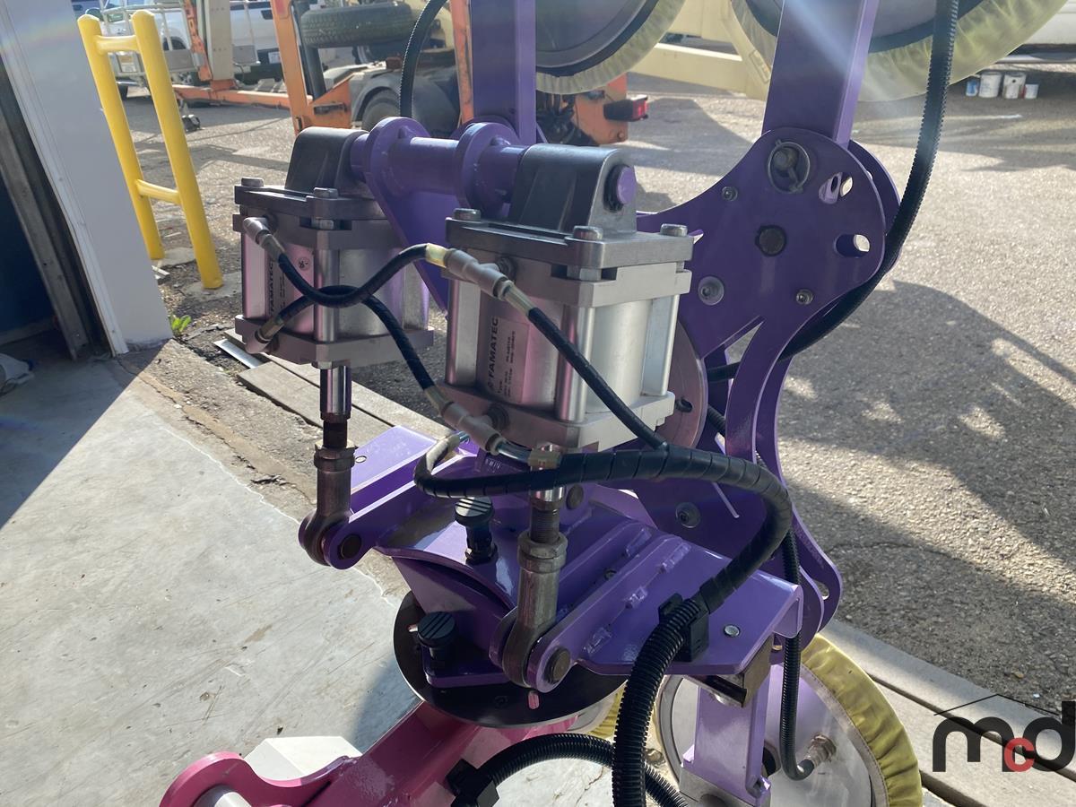 2010 Famatec Gingo SWL 350 AV350 Manipulator Gripping System