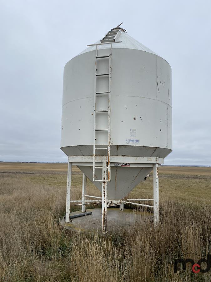 Trail Rite 1250 Bushell Grain Bin