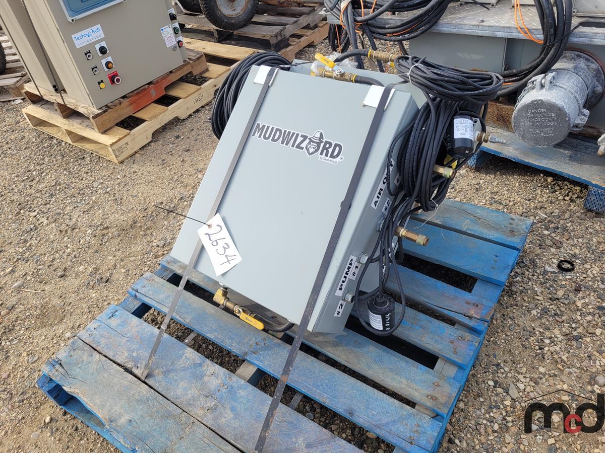 Pair of Mudwizard Cabinets