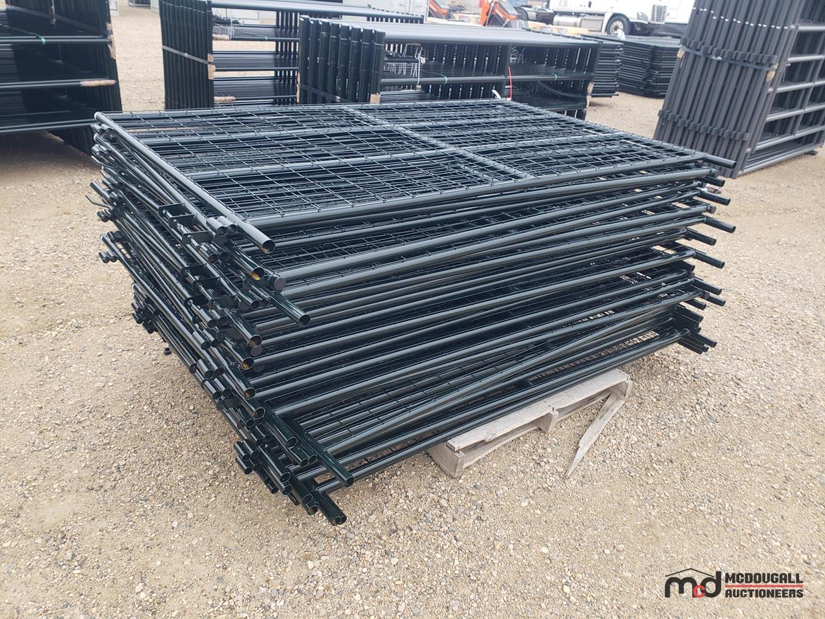 (25) 7' Mesh Panels w/ 1-1/4" Tubing