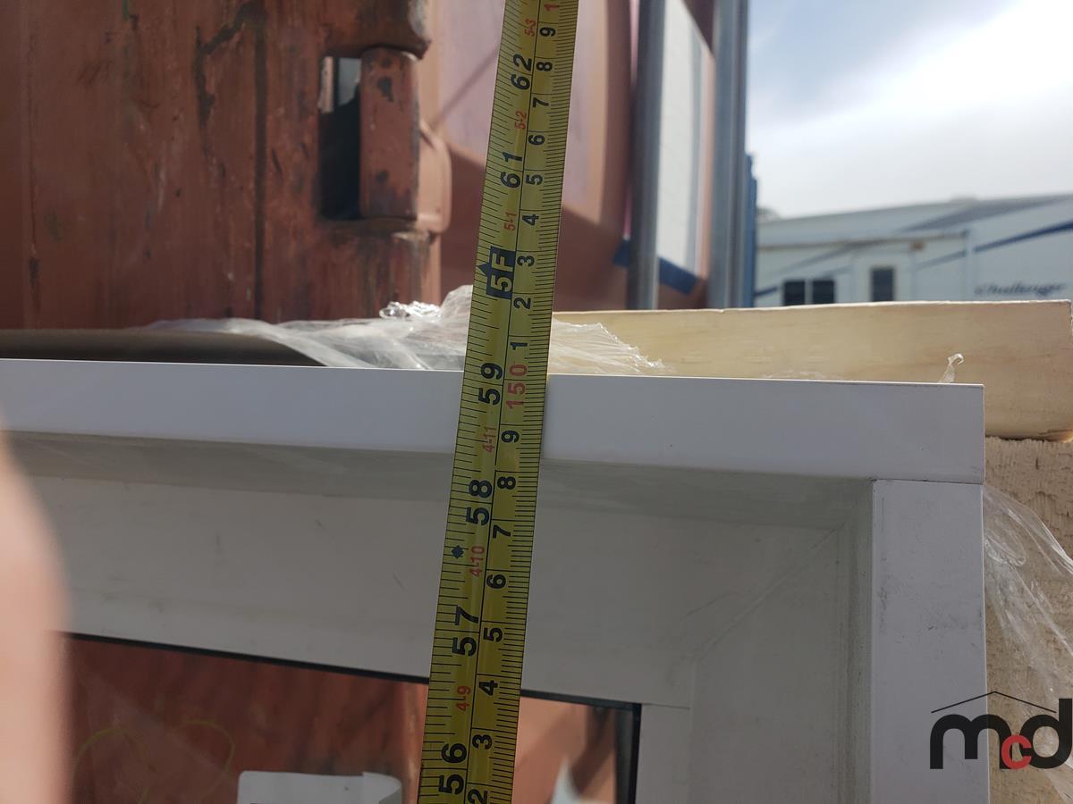 3-Section Window (96'' x 59'' x 7'')