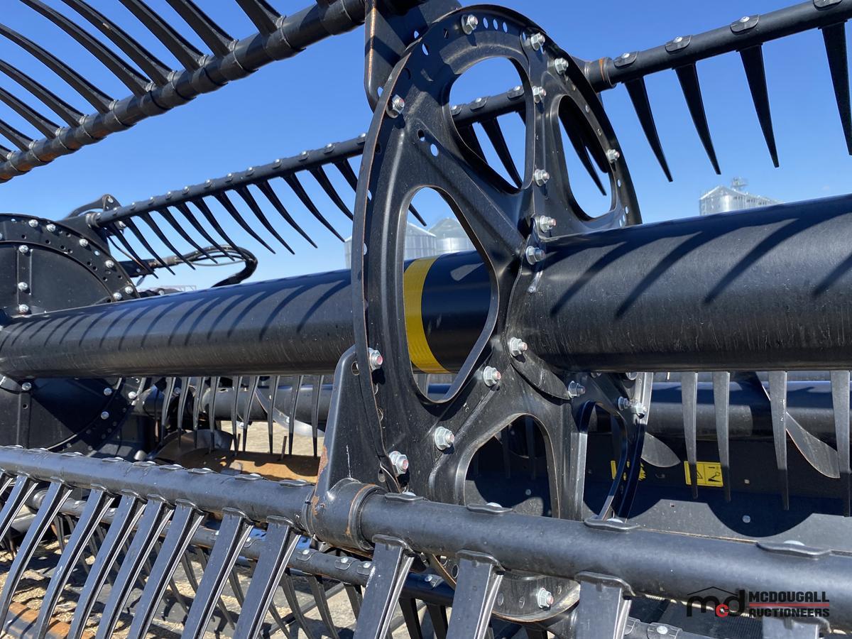 2021 MacDon FD140 40' Flex Draper Header