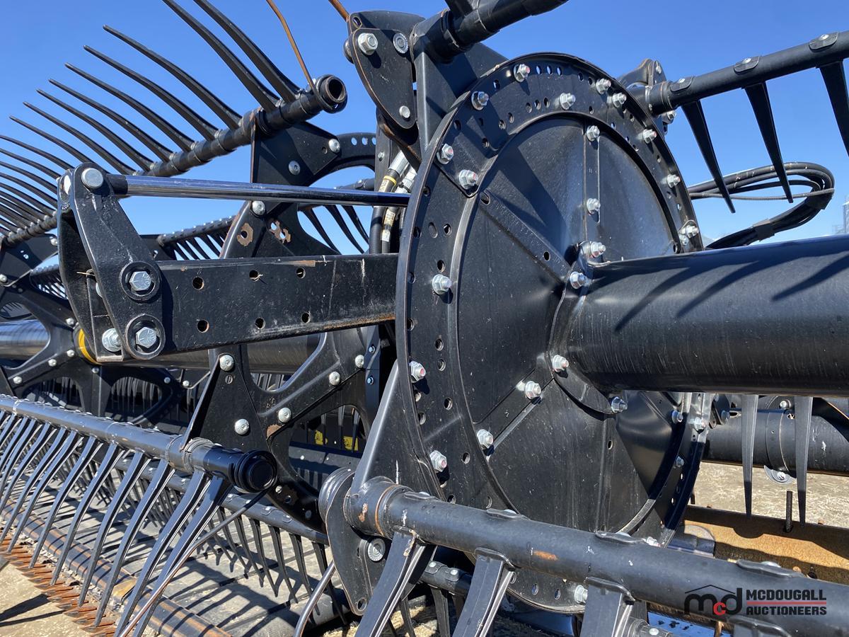 2021 MacDon FD140 40' Flex Draper Header