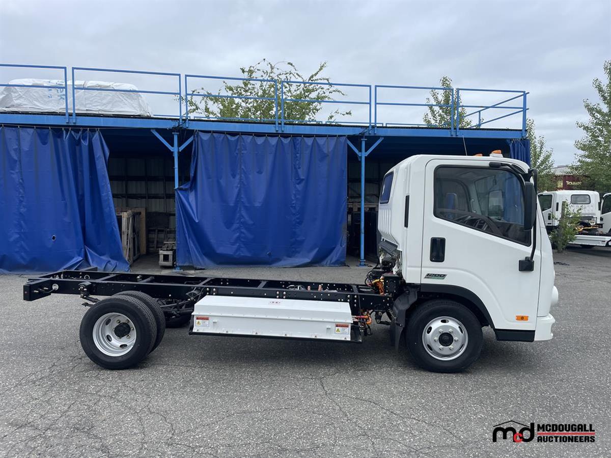 2024 VMC 1200 Electric Class 3 S/A Cab & Chassis (Unused)