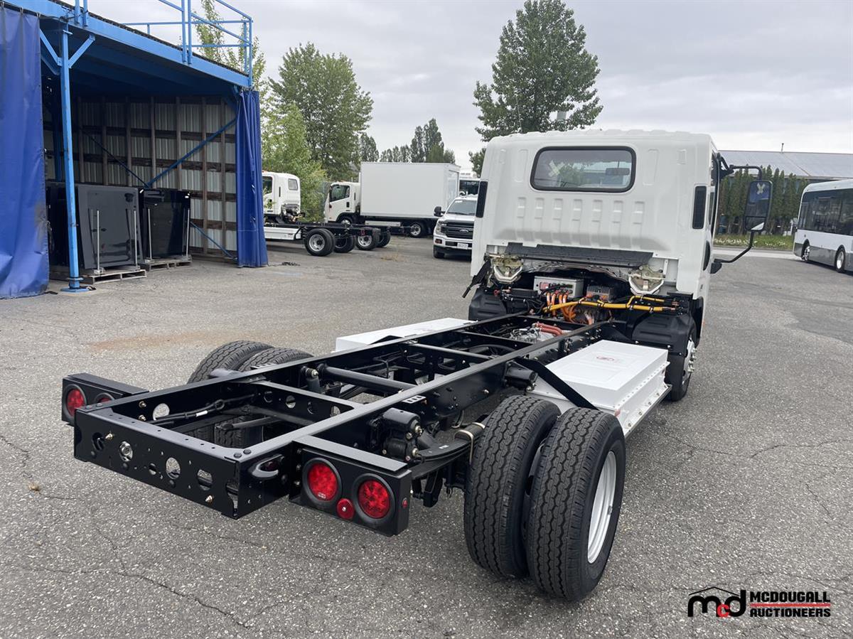 2024 VMC 1200 Electric Class 3 S/A Cab & Chassis (Unused)