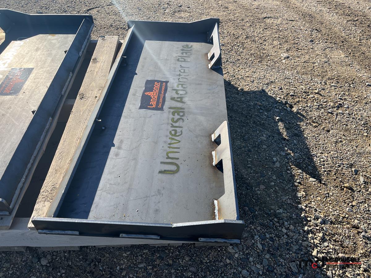 (1) 2024 LandHonor UAP-16-45W Skid Steer Universal Adapter Plate