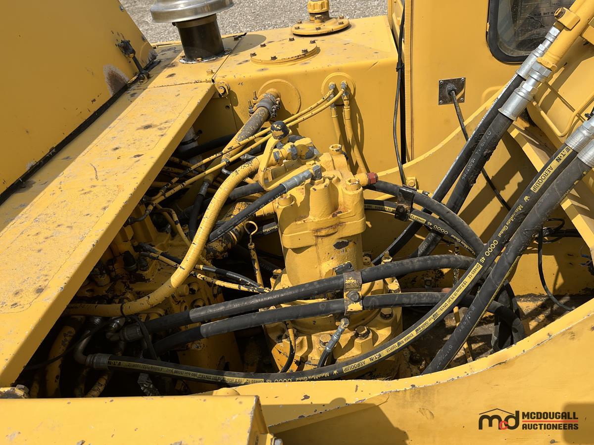 John Deere 790D-LC Hydraulic Excavator