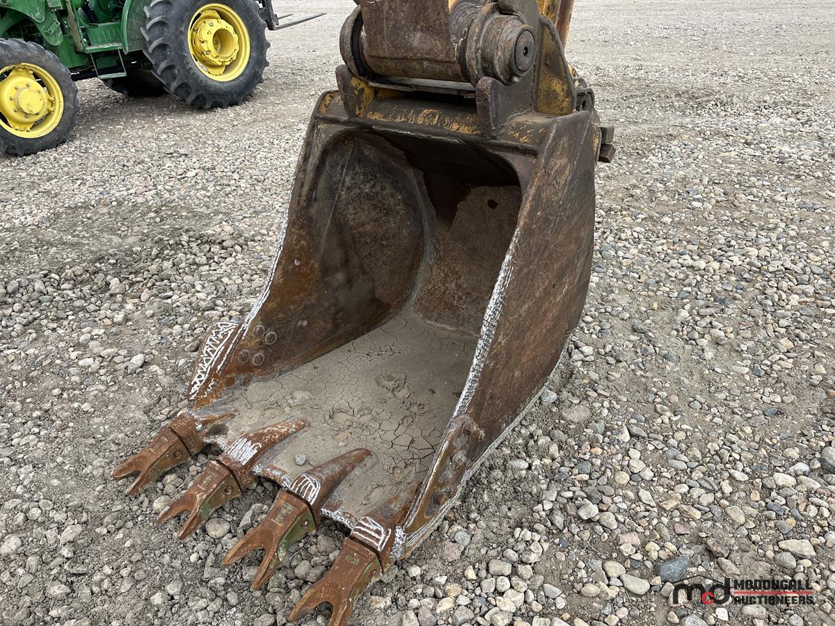 John Deere 790D-LC Hydraulic Excavator