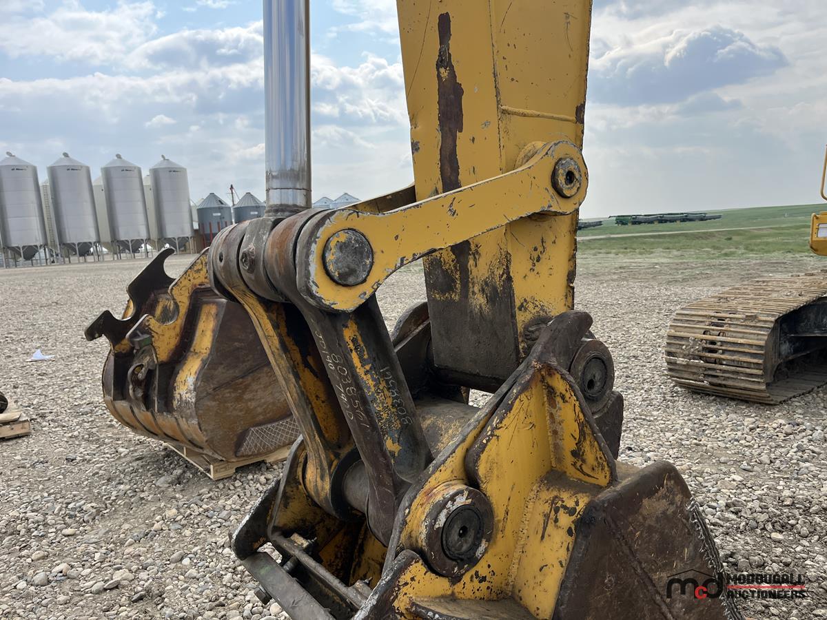 John Deere 790D-LC Hydraulic Excavator