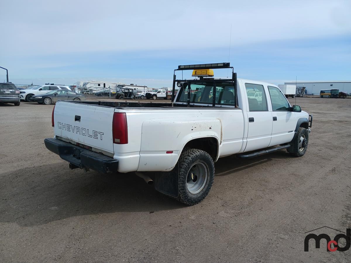 2000 Chevrolet 3500 Dually Pickup Truck