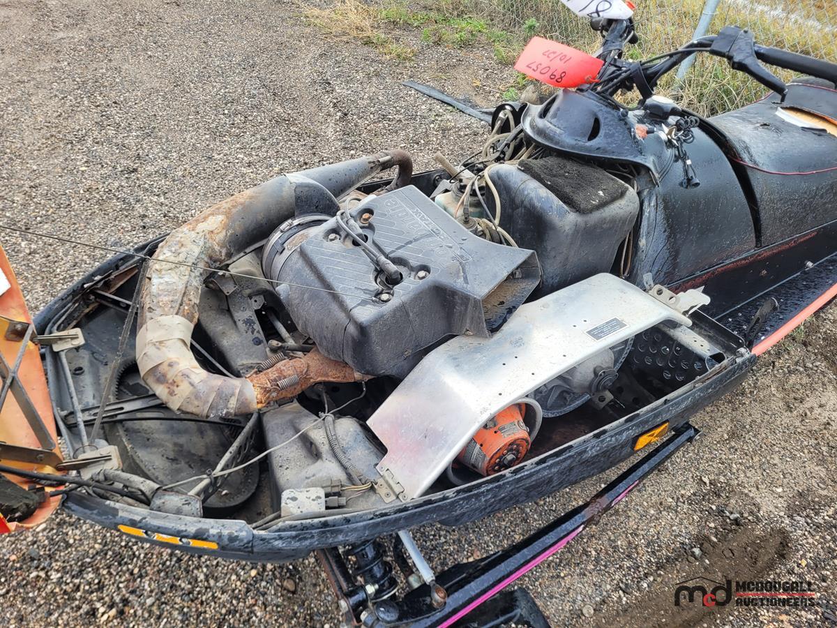 1994 Ski-Doo Formula SL 500 Snowmobile (Non-Runner)