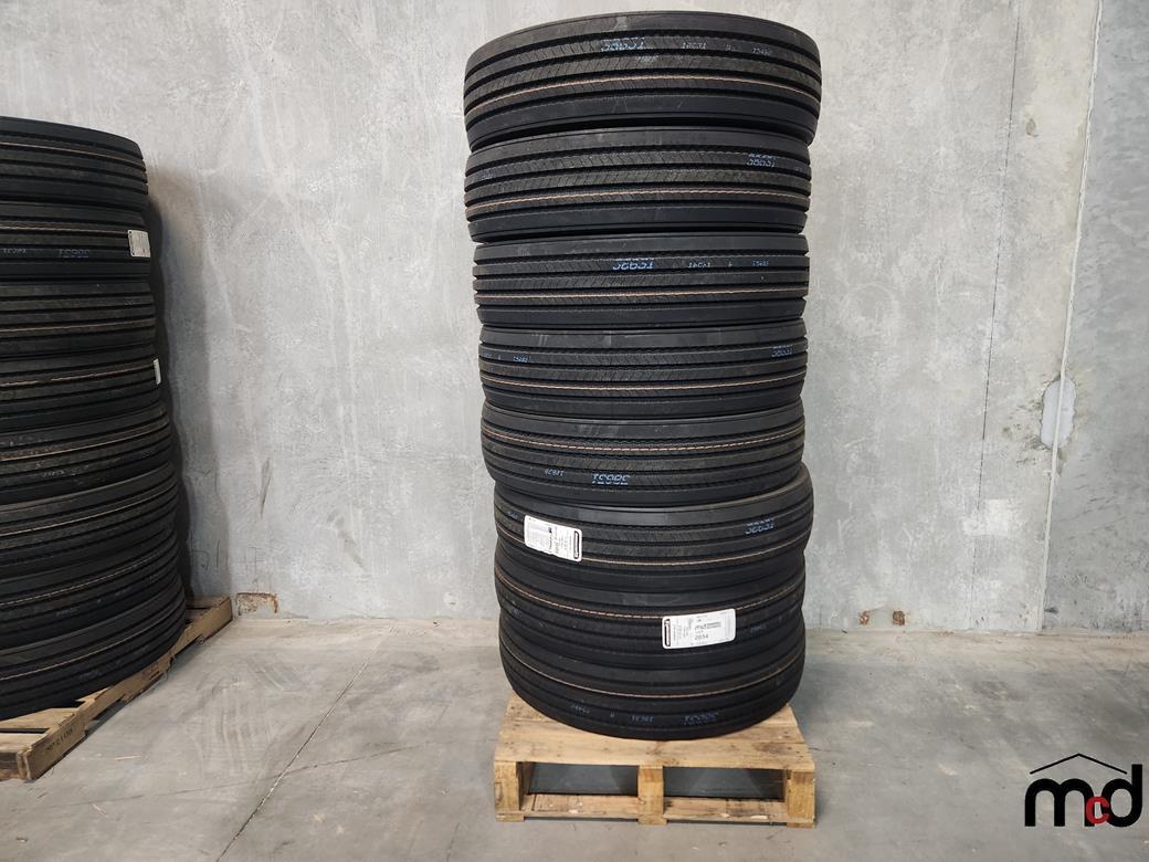 (8) General HS2 Tires (11R22.5)