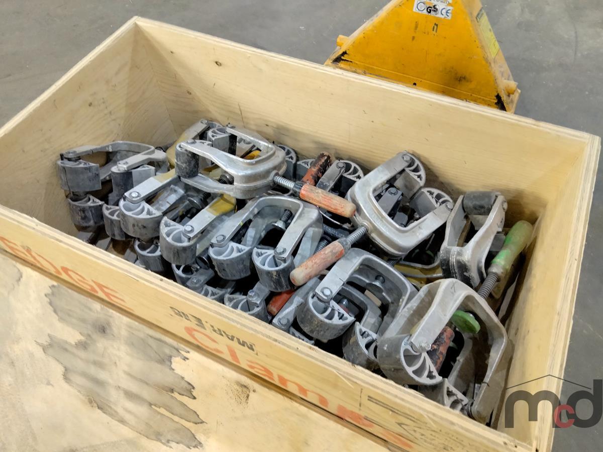 Crate of Kantenfix Edge Clamps