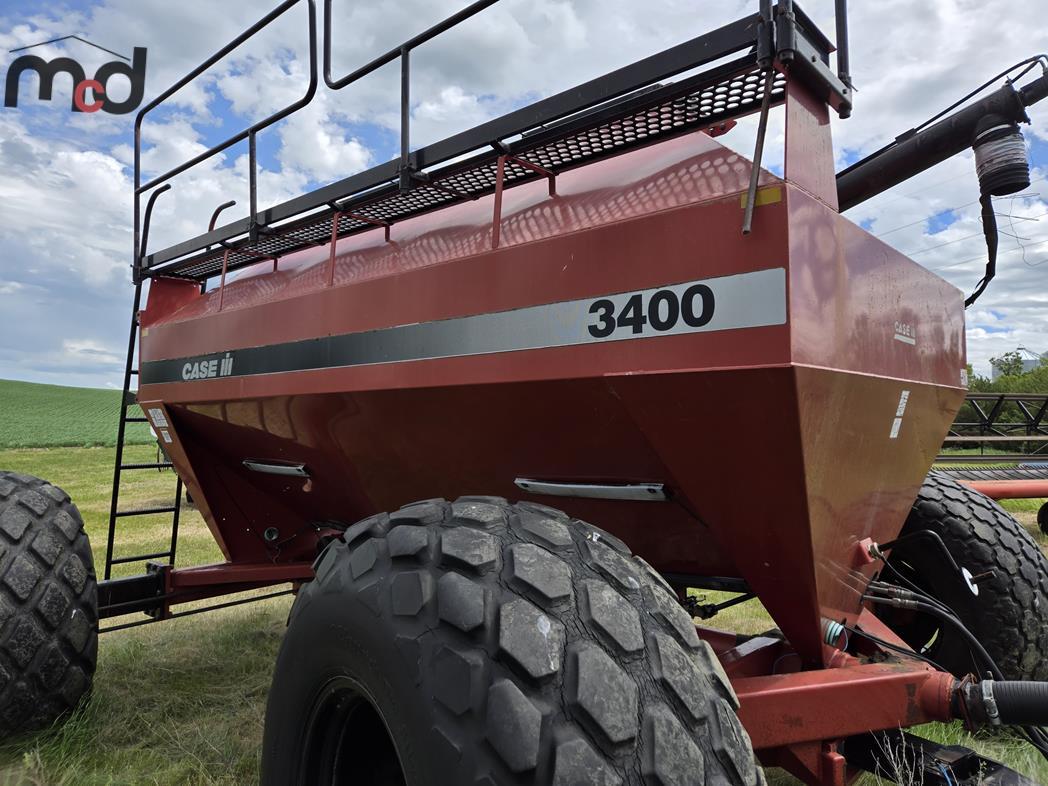 Case Concord 60' Air Seeder w/ and Case IH 3400 Air Cart