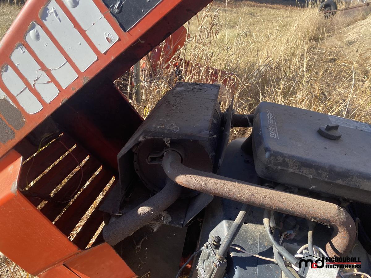 1979 CASE 446-79 Lawn Tractor w/ Attachments (#101)
