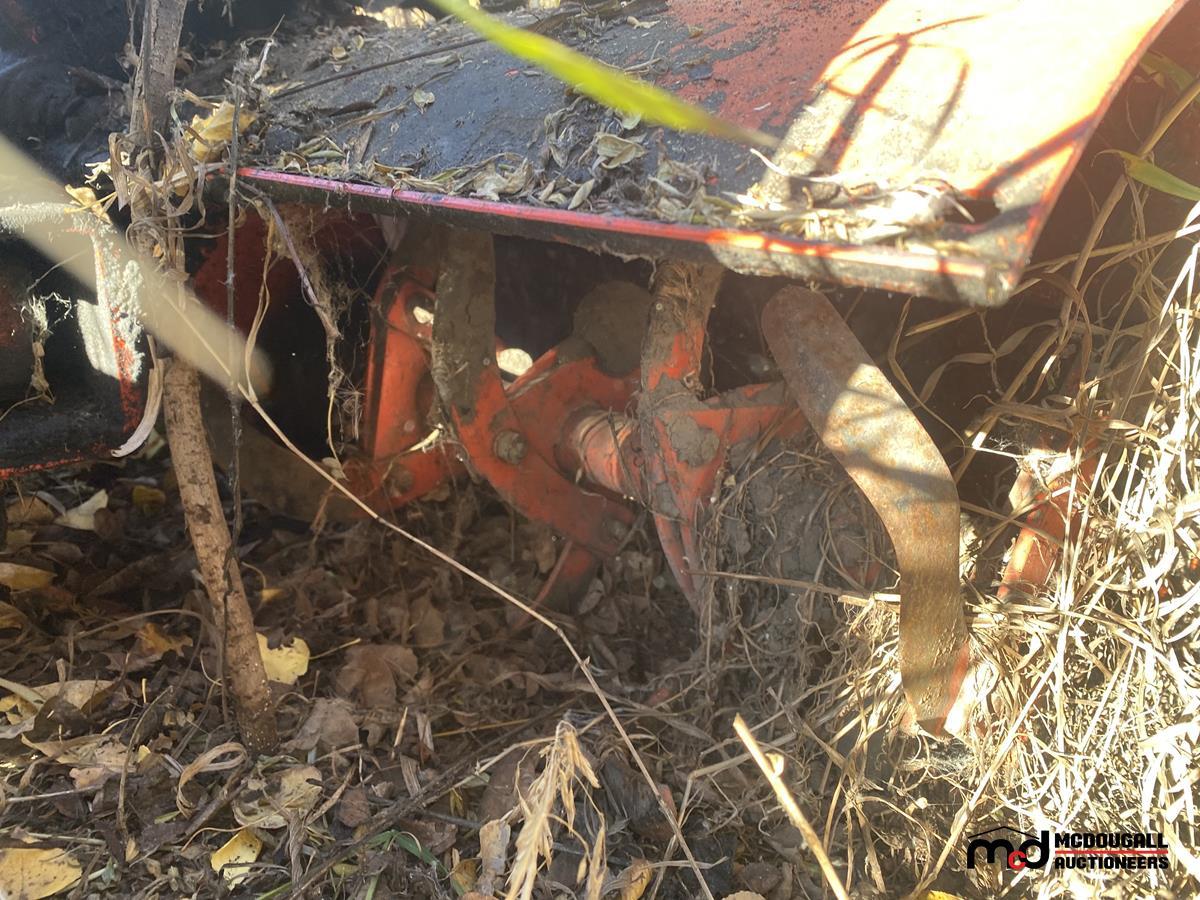 1979 CASE 446-79 Lawn Tractor w/ Attachments (#101)