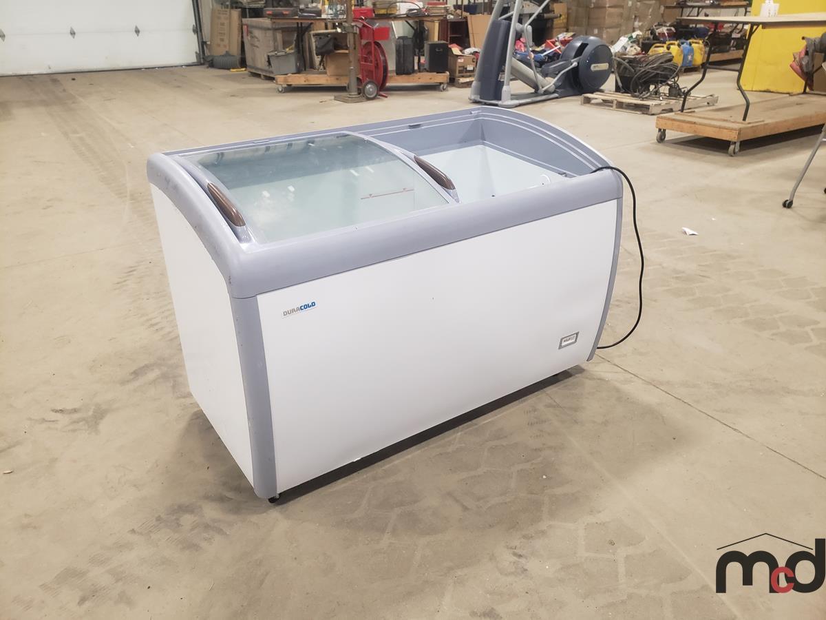 Duracold Ice Cream Freezer (49'' x 25'' x 33'')