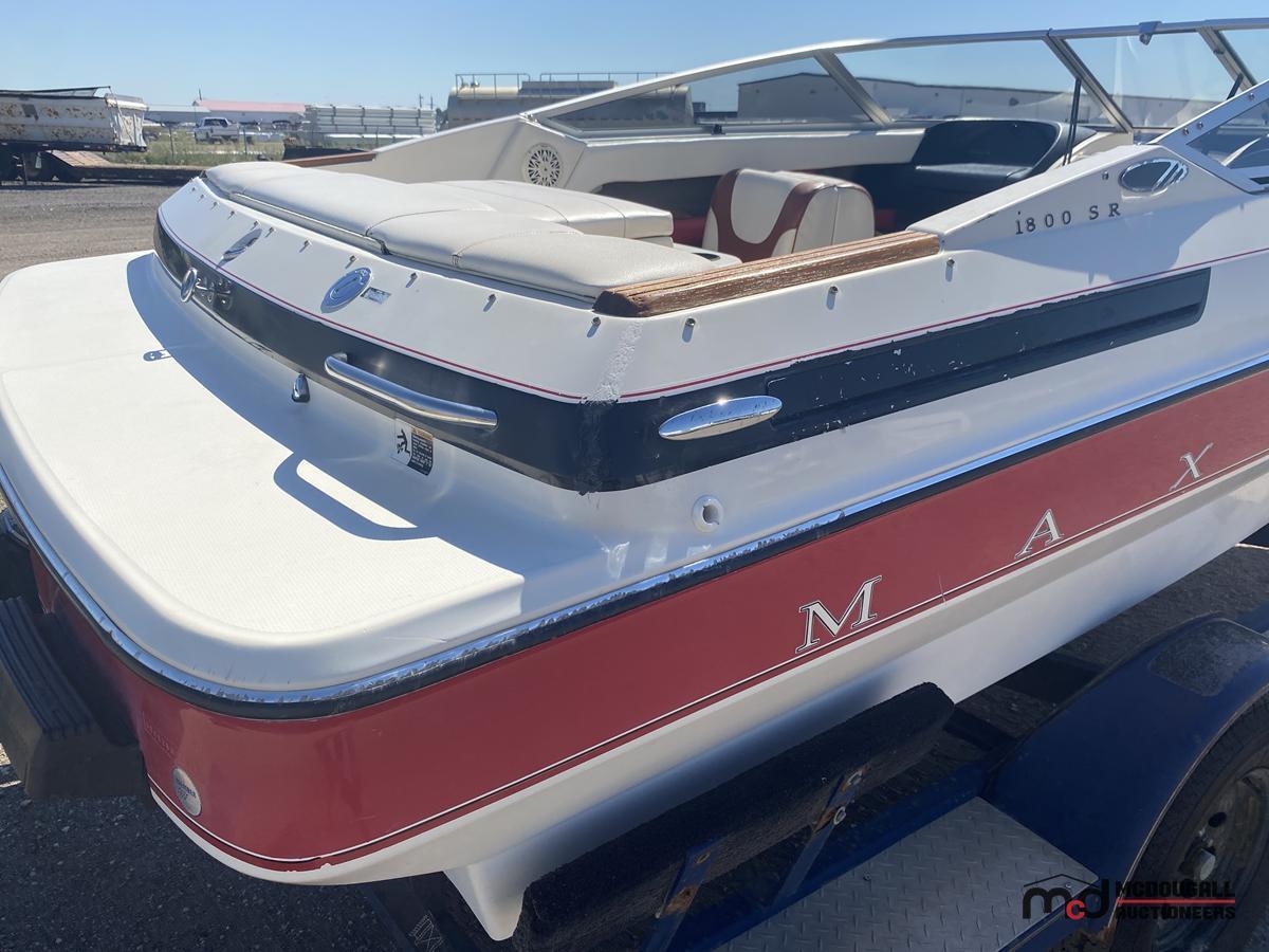 1994 Bayliner Maxam 19' Boat