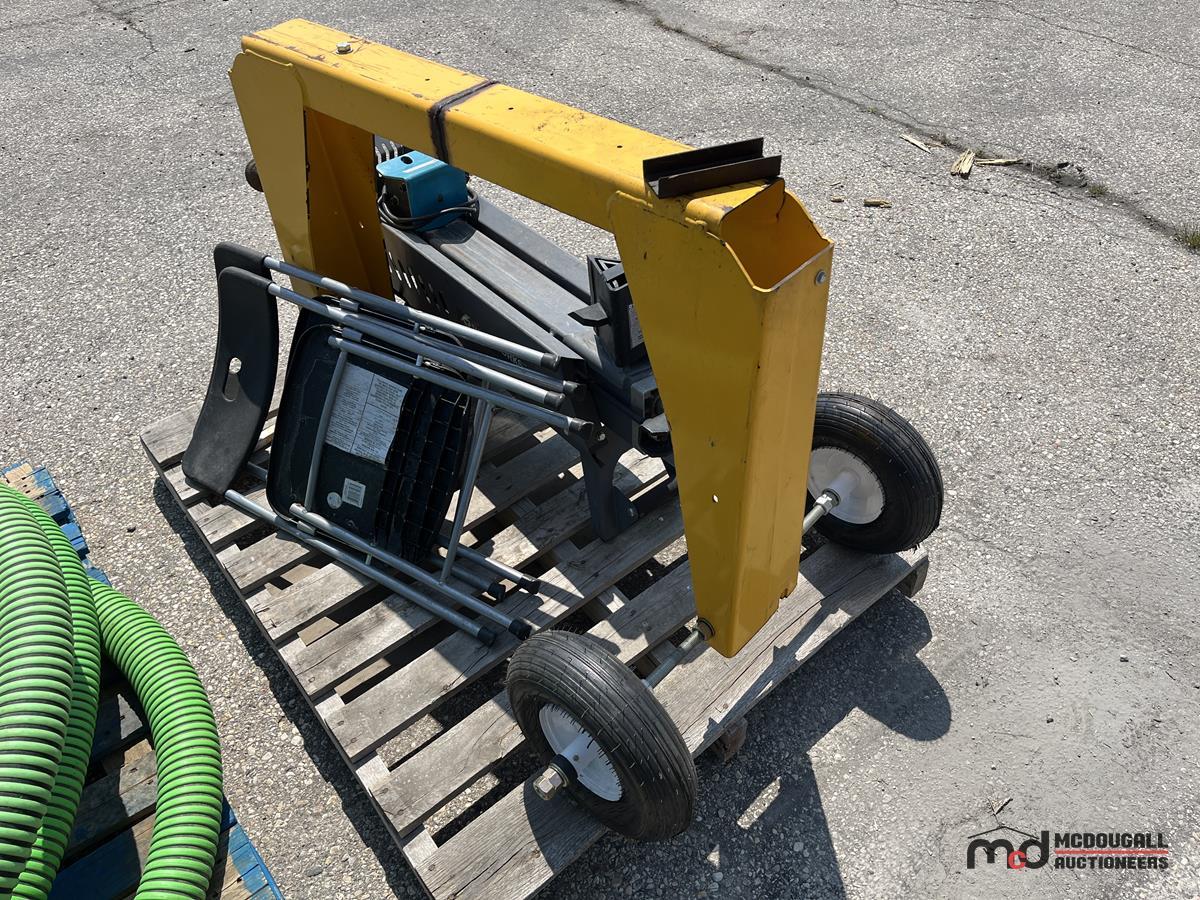 Yardworks Electric 9-Ton Log Splitter & Stand