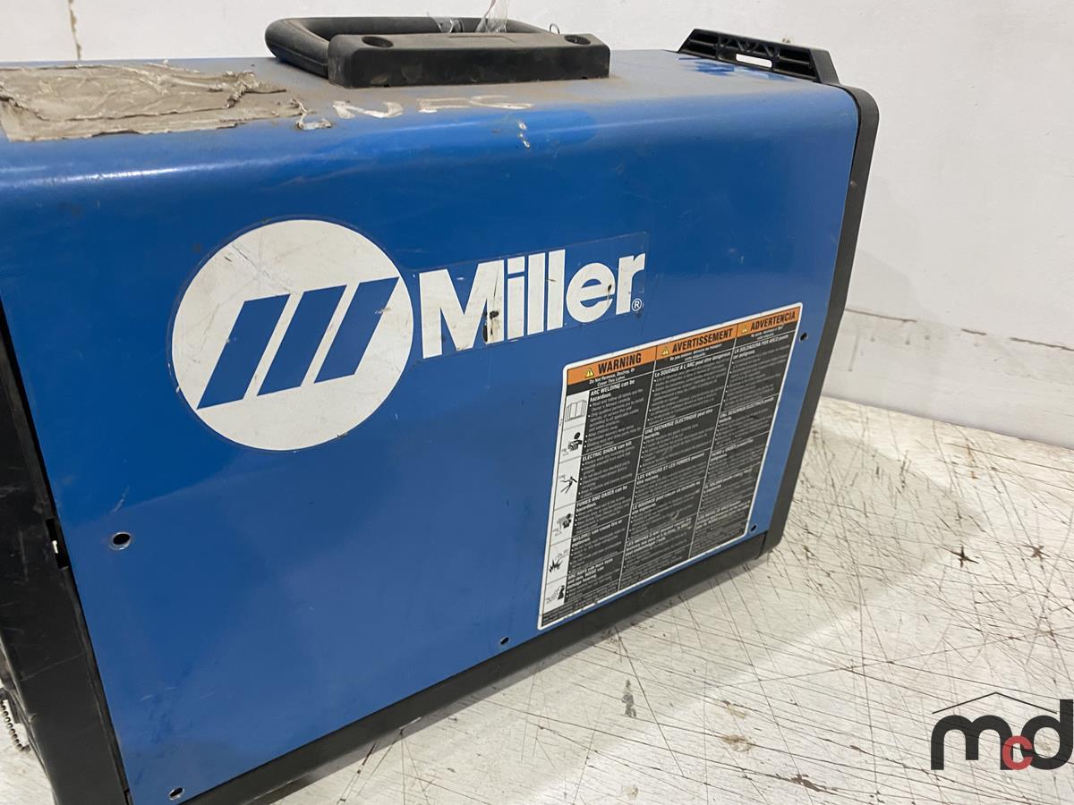 Miller CST280 Welder