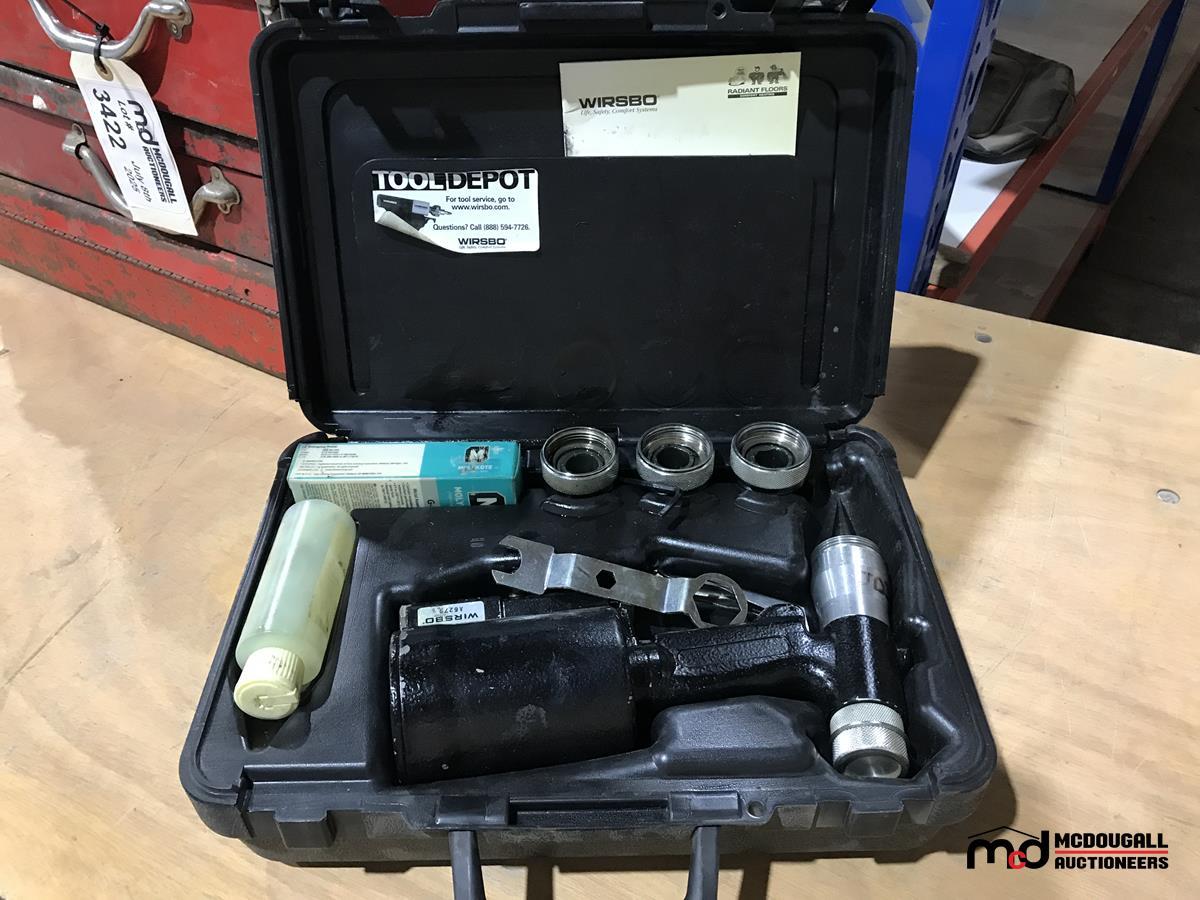 Wirsbo Pro Pex Air Expander Tool w/ Oil, Attachment & Misc.