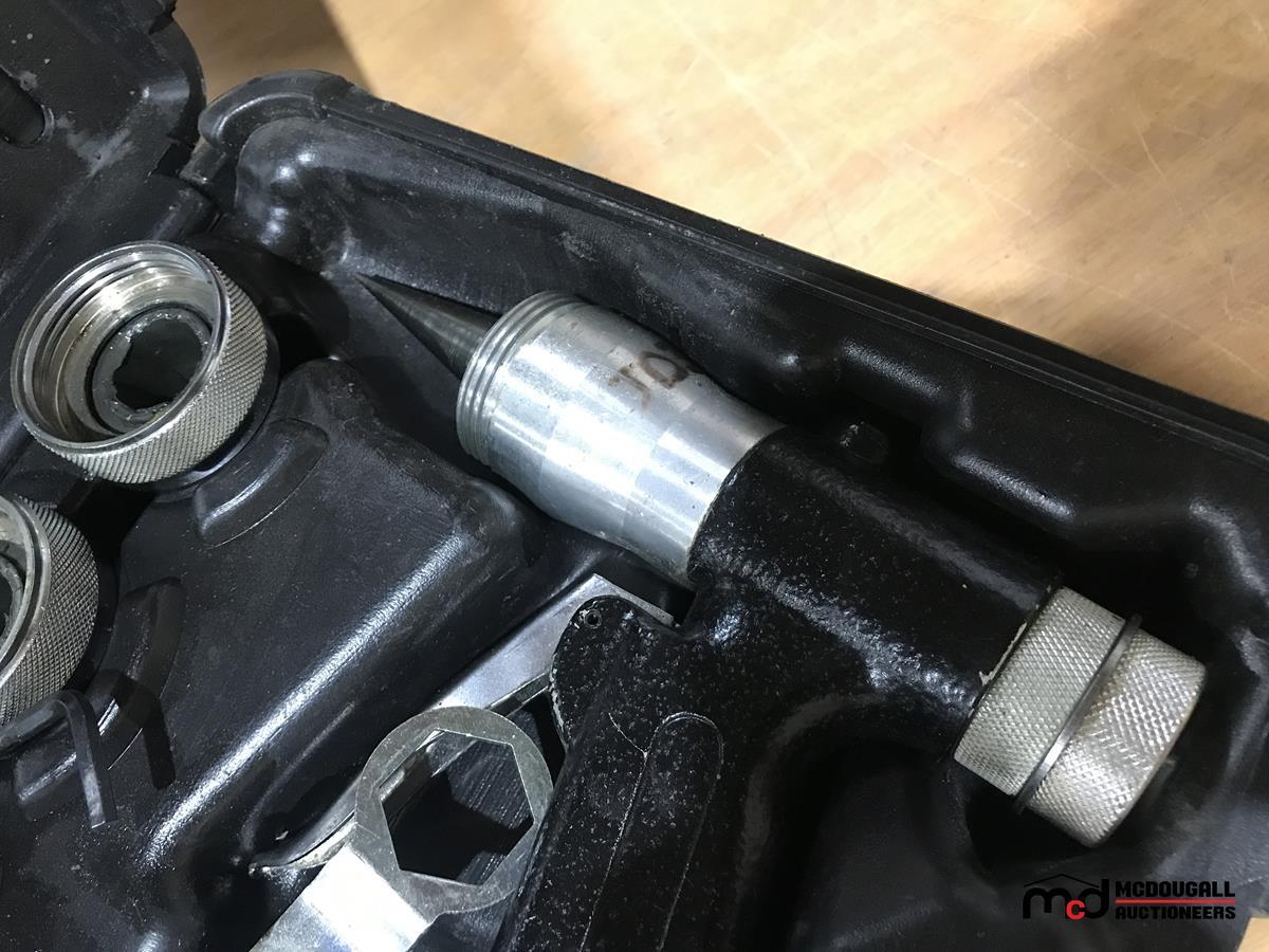 Wirsbo Pro Pex Air Expander Tool w/ Oil, Attachment & Misc.