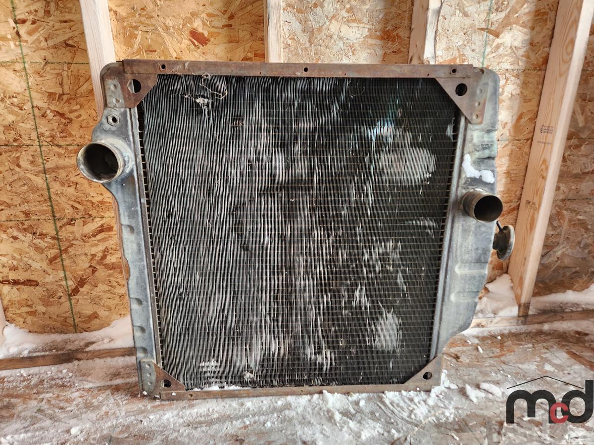 Radiator for a Case 2670 4WD Tractor & Cab Fan