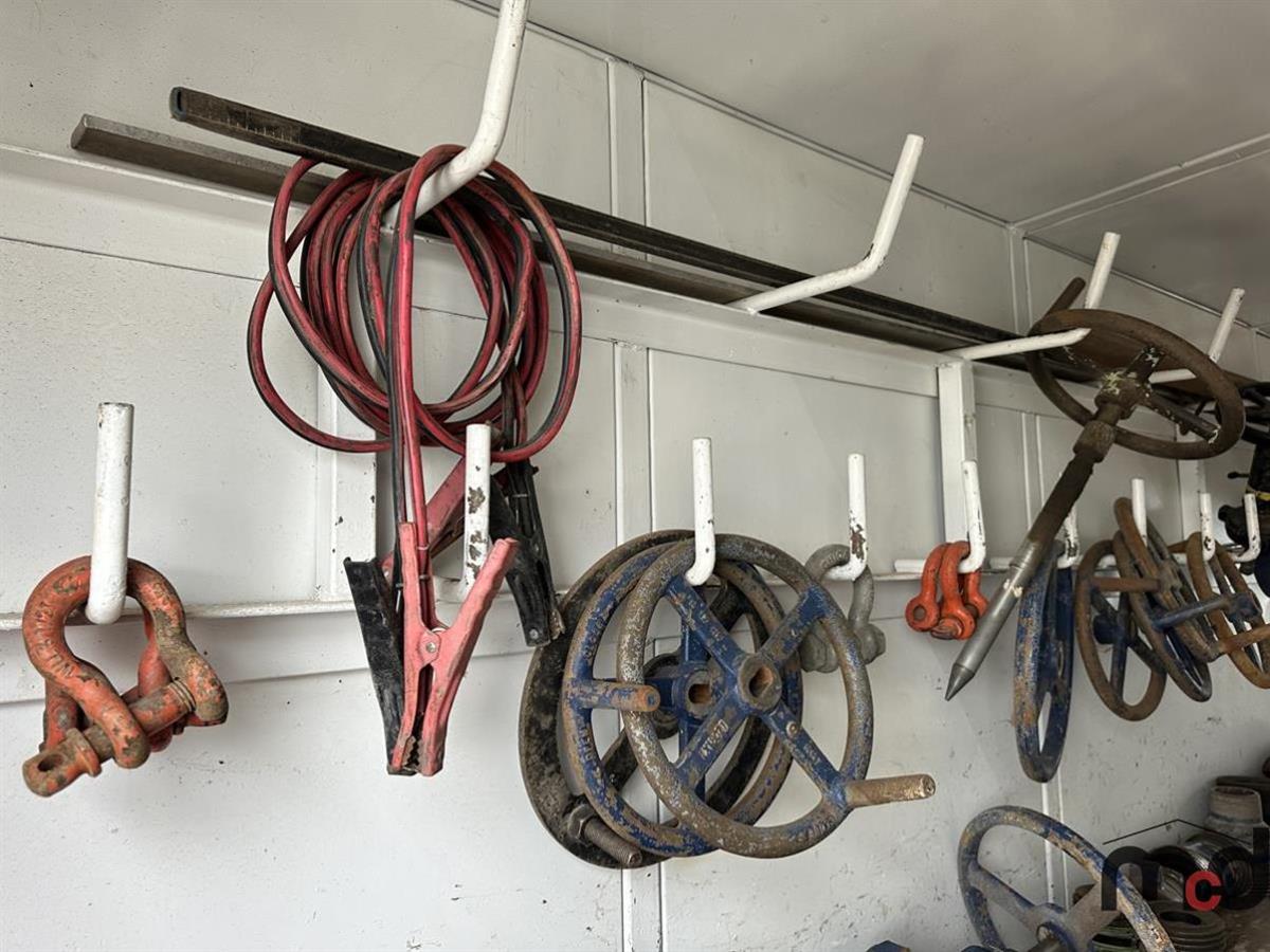 Flo-Back 10x24 Skid Mounted Pipe Shack