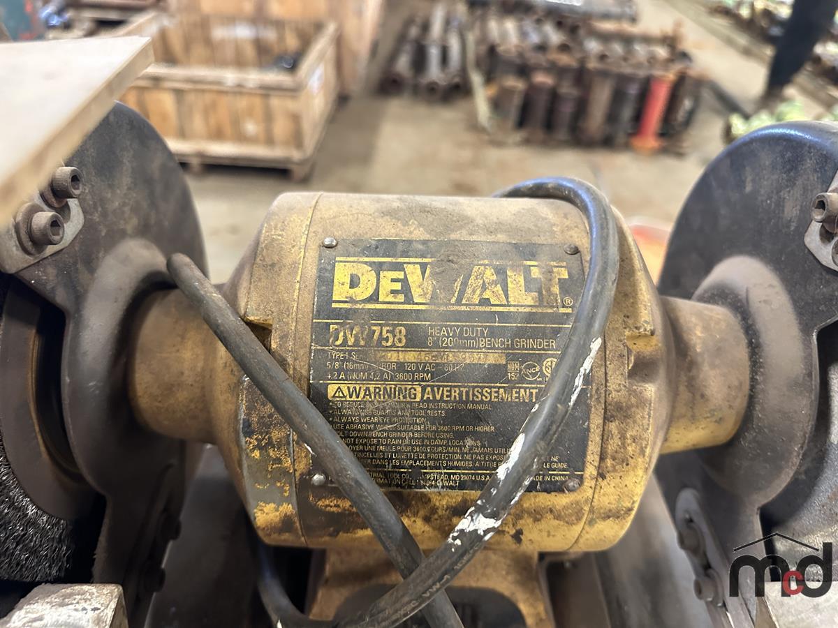 DeWalt DW758 Grinder w/ Pedestal