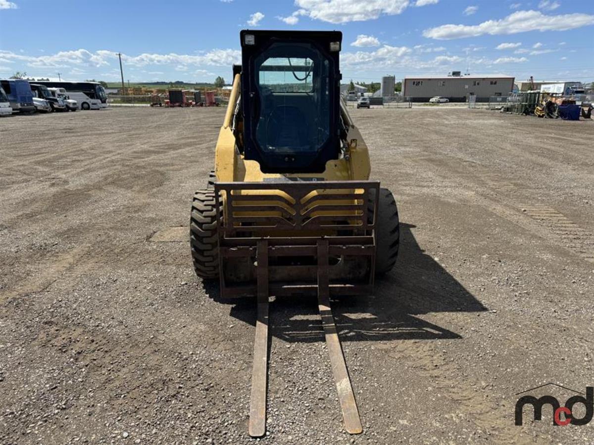 2010 Caterpillar 252B Skid Steer