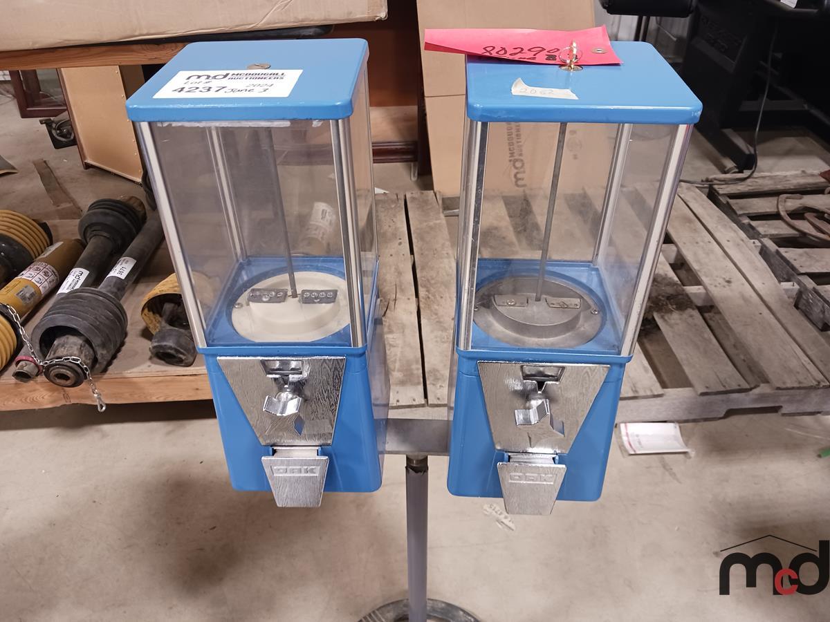 Oak Candy Vending Machines