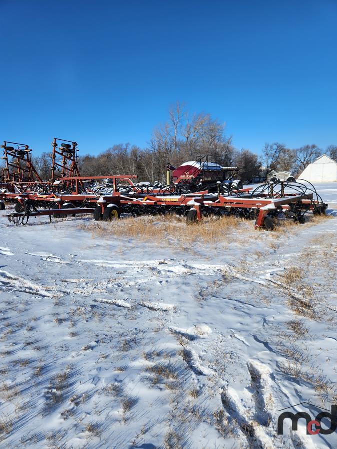 2006 6012 Seed Hawk Air Drill & 2011 500 Seed Hawk Air Tank