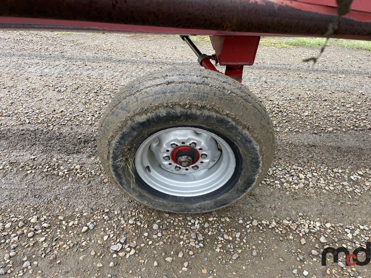 Case IH 730 Pull Type Swather