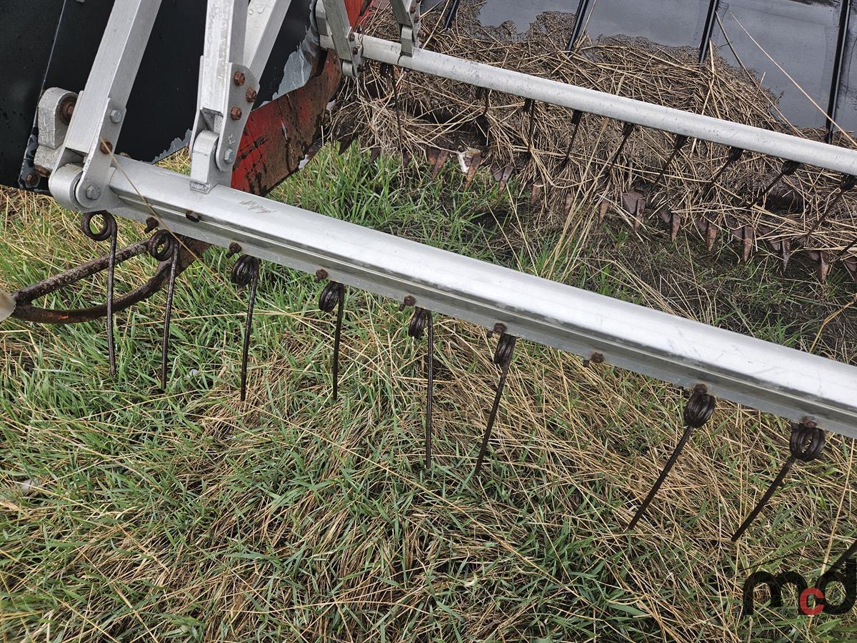 1984 International Harvester 4000 Windrower Swather (Parts)