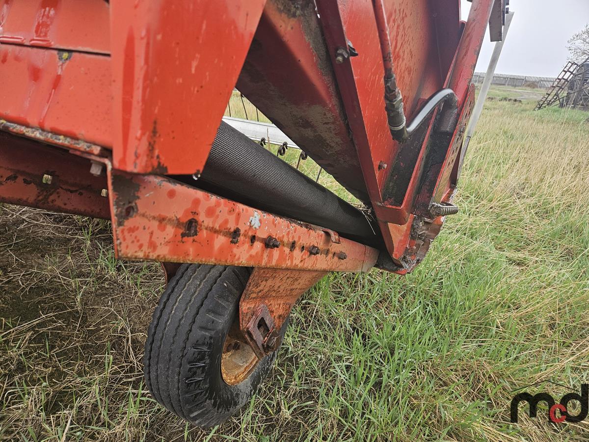 1984 International Harvester 4000 Windrower Swather (Parts)